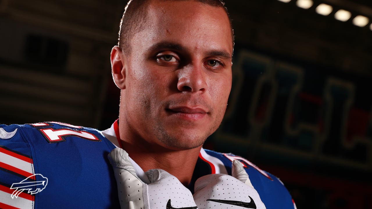 Quarantine Q&A: Jordan Poyer