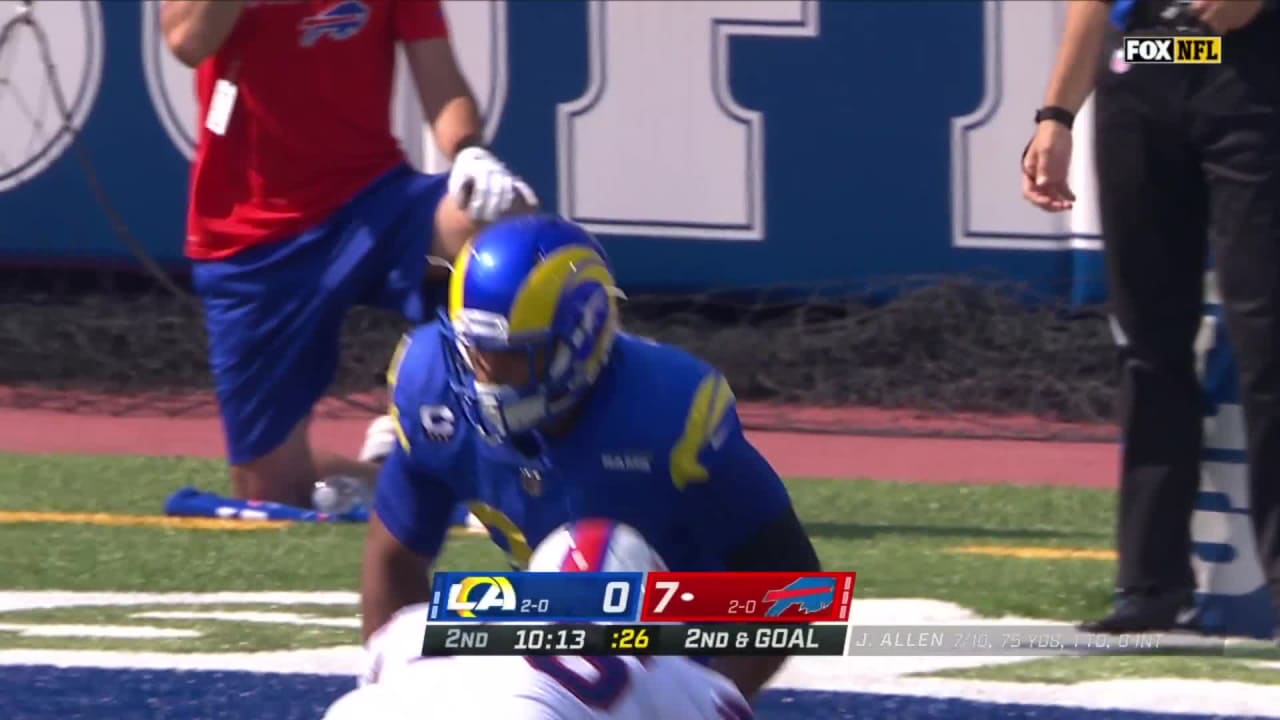 Josh Allen rushes for a one-yard touchdown | Bills vs. Rams