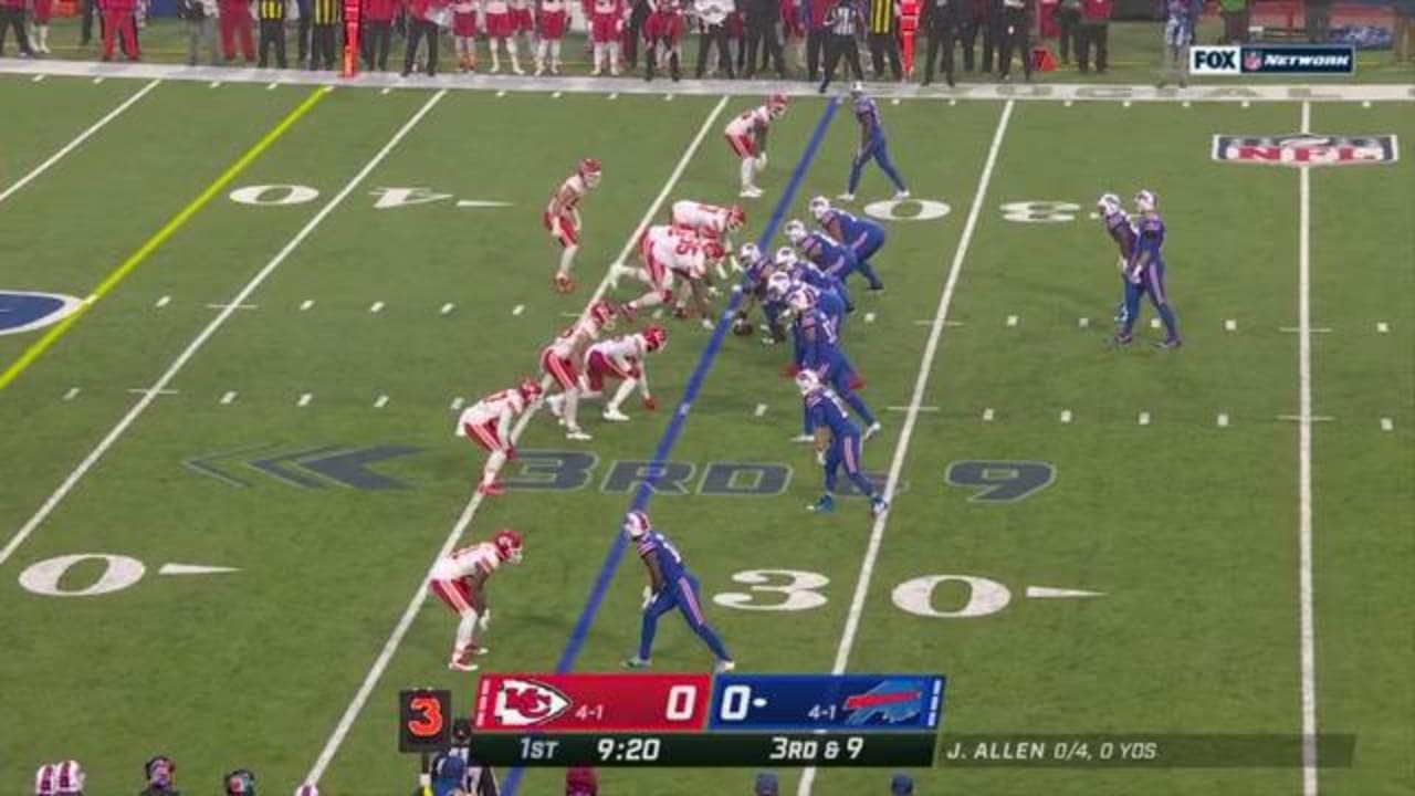 Josh Allen scrambles to pick up an early first down | Bills vs. Chiefs