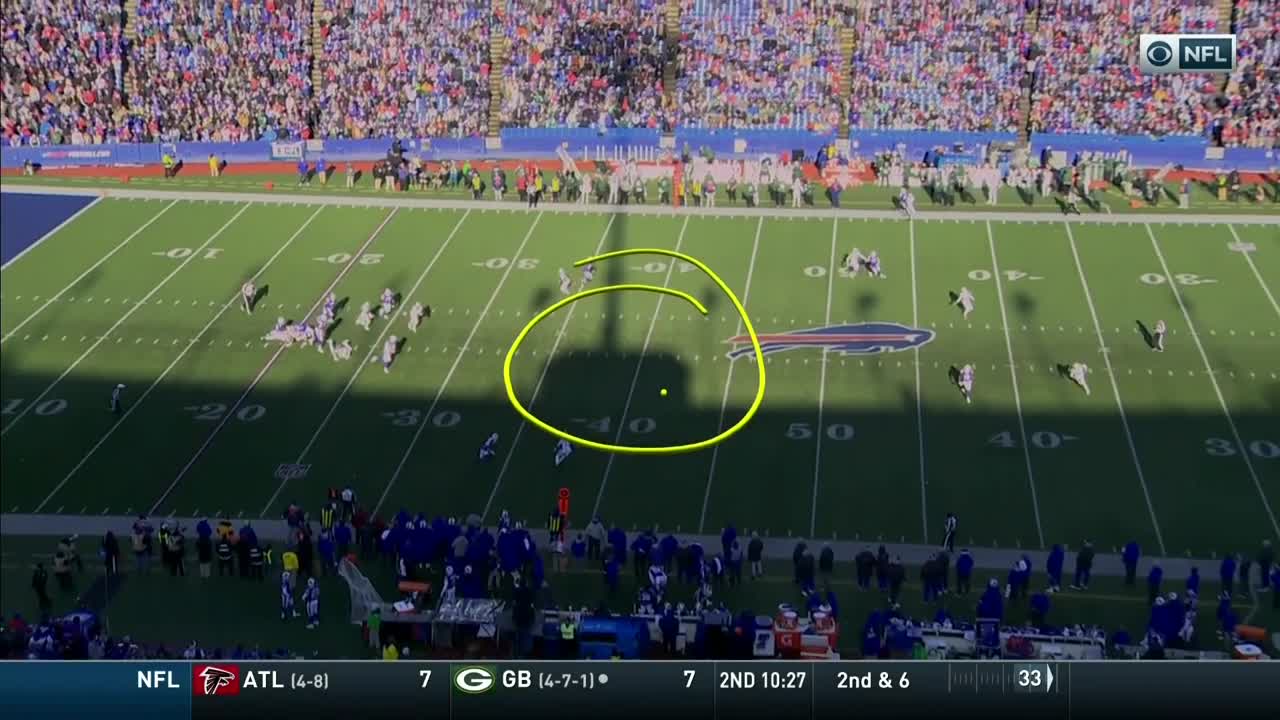 Josh Allen turns scramble into 21-yard gain