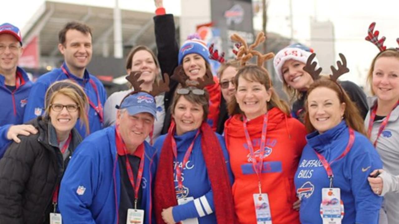 Fan Wins VIP Experience for 12