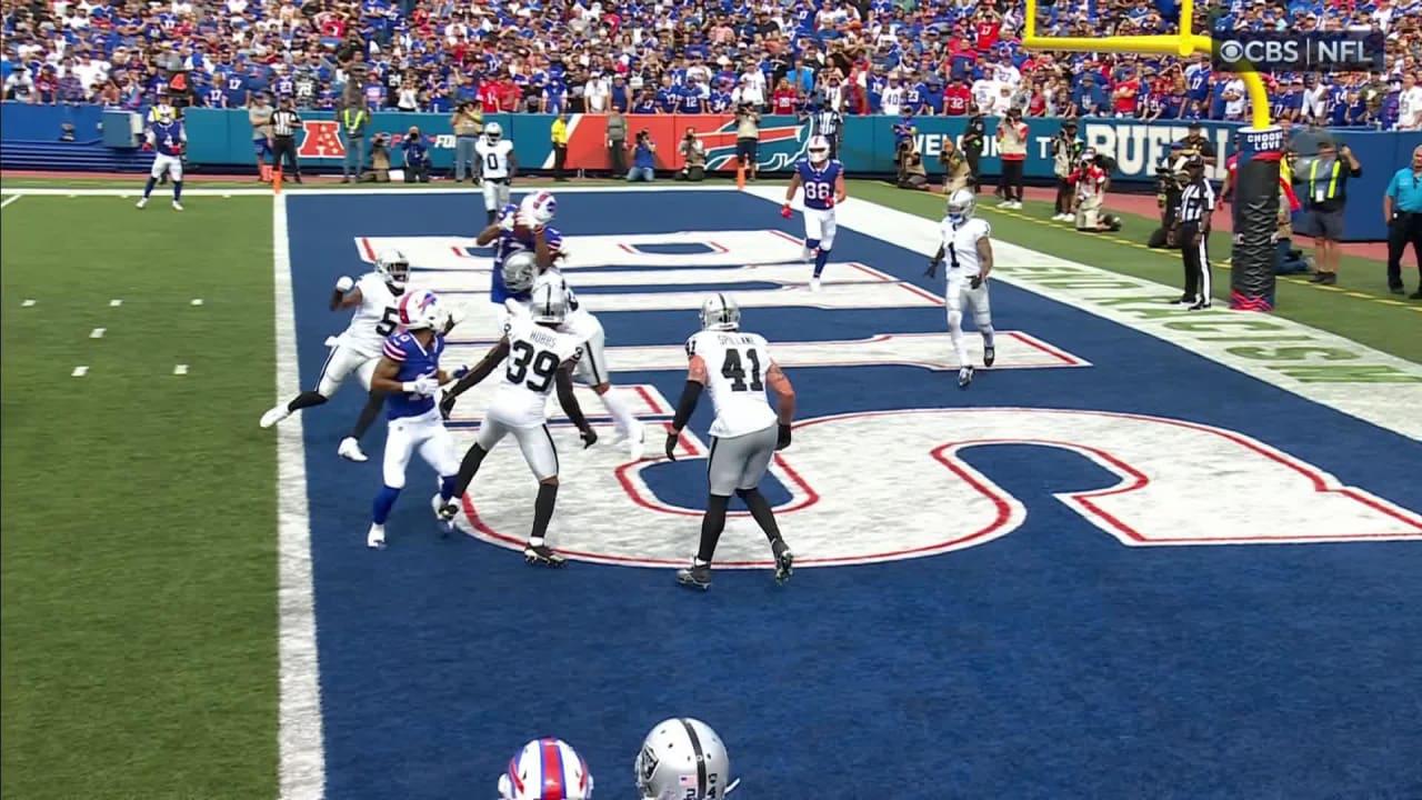Gabe Davis catches a bullet from Josh Allen for a two-yard touchdown | Bills vs. Raiders | Week 2
