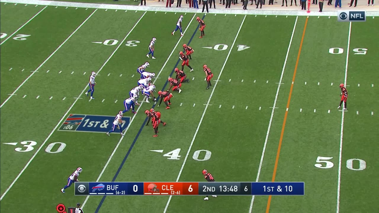 Highlight: Josh Allen picks up 12 yards on the ground