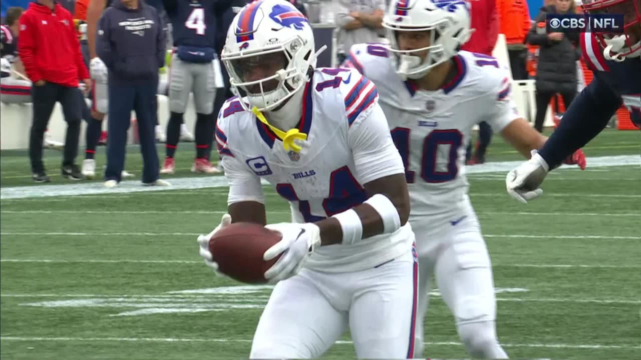 Can't miss play! Stefon Diggs slides, gets up and scores on 25-yard TD ...