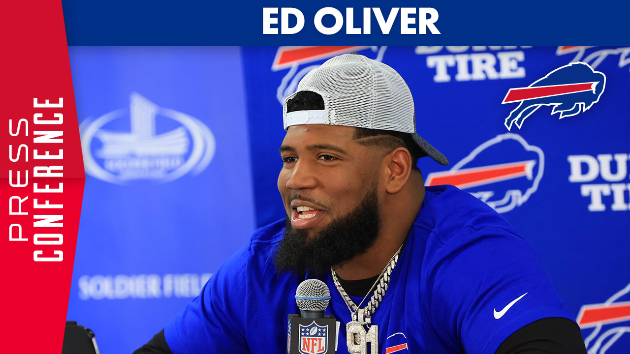 Ed Oliver: "Lean On Each Other"