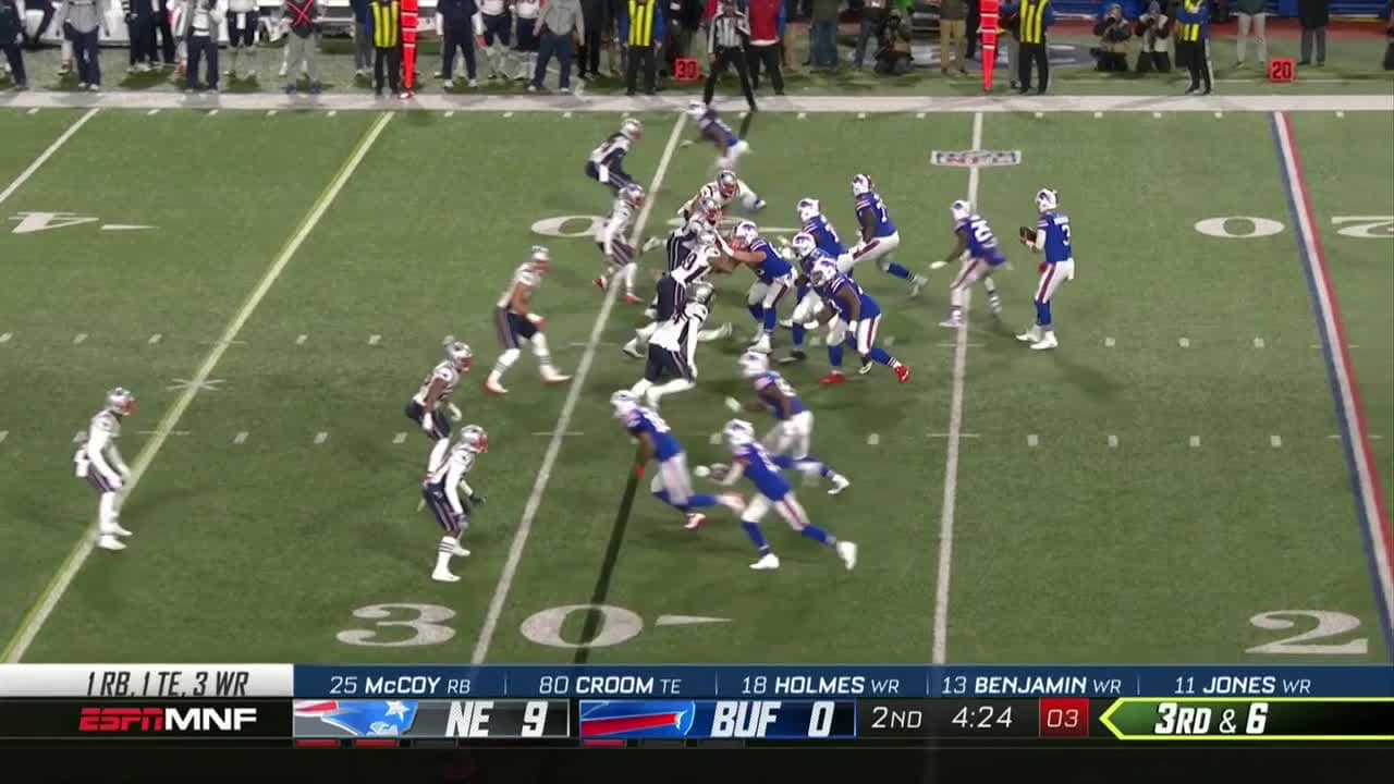 Anderson launches deep to Andre Holmes for first down