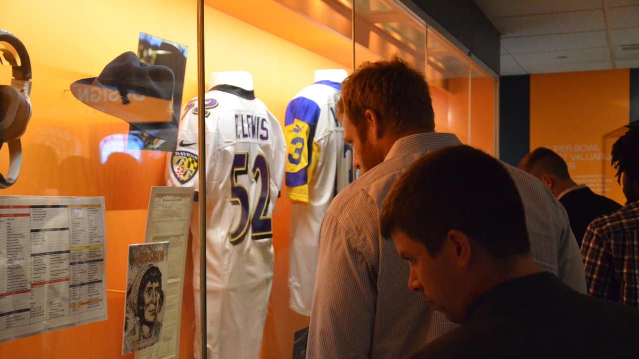 Bills tour the Hall of Fame