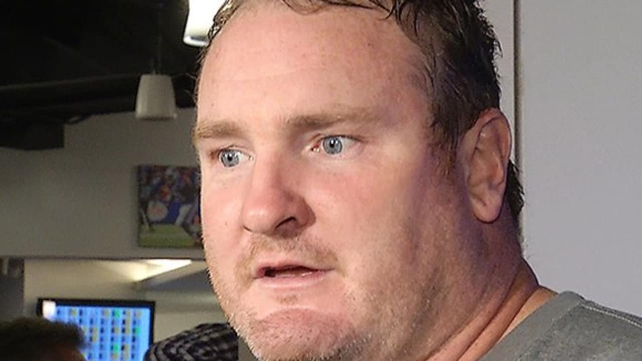 Kyle Williams: "Get him off his spot"