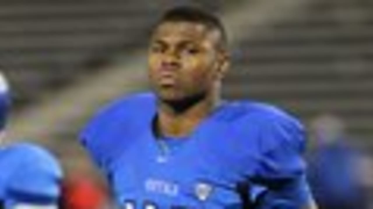 Khalil Mack brings Buffalo to the stage