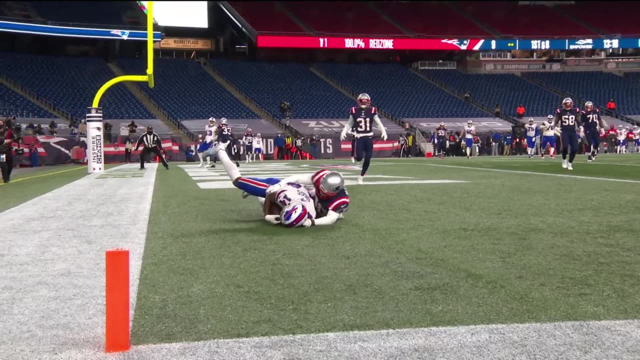 Josh Allen sets a franchise record with an 8-yard touchdown pass to ...