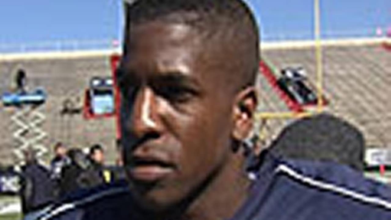 WR Titus Young Meets the Media