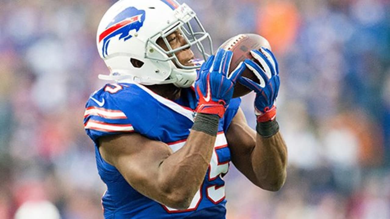 Watch: Offense, Defense Shine Late in Needed Win
