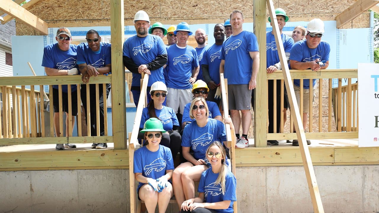 Bills Coaches give back with Habitat for Humanity