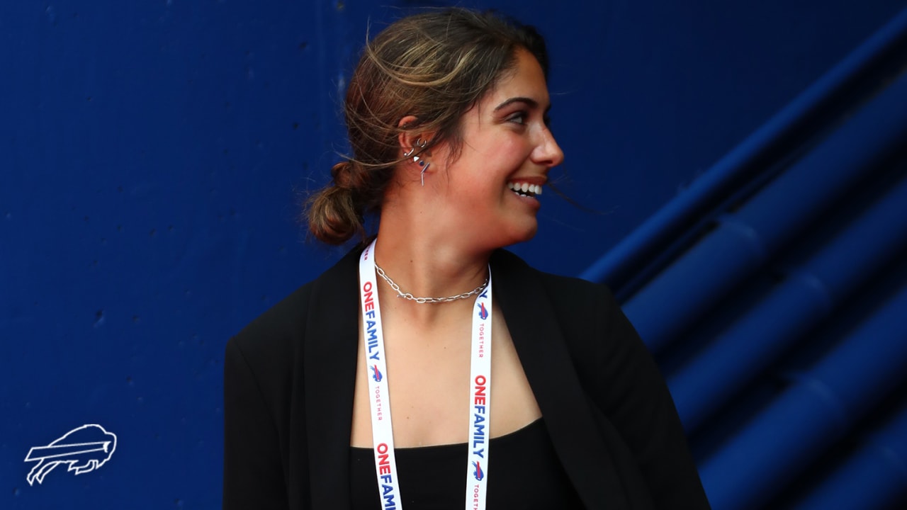 How Andrea Gosper is living out her childhood dreams in the Bills ...