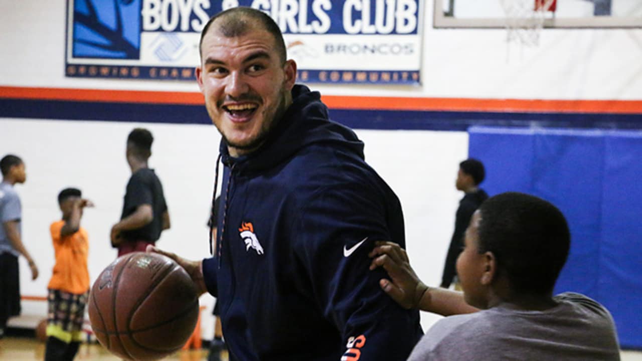 Gotsis makes surprise visit to Boys and Girls Club