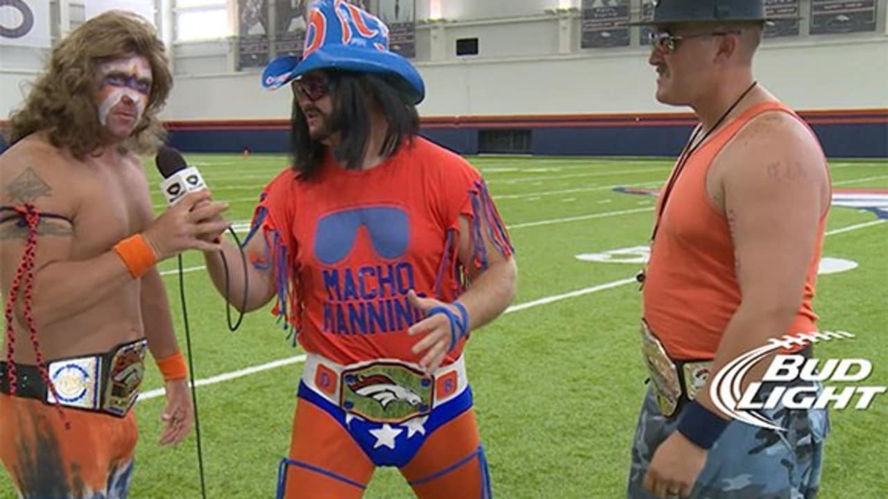 Broncos wrestlers unite as believers