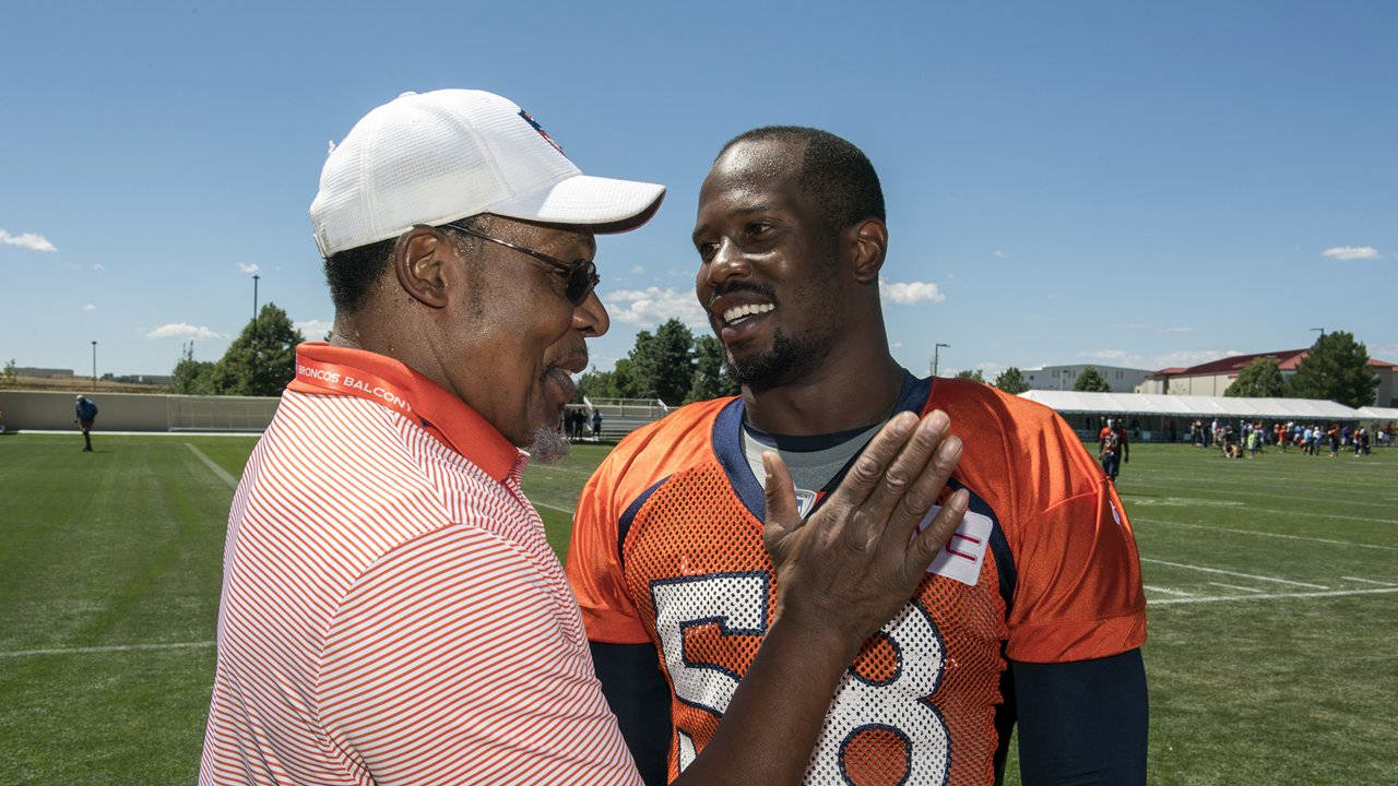 Broncos alumni visit training camp
