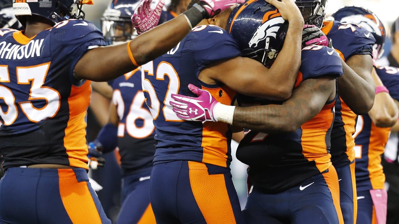 In-Game Photos: Broncos at Cowboys