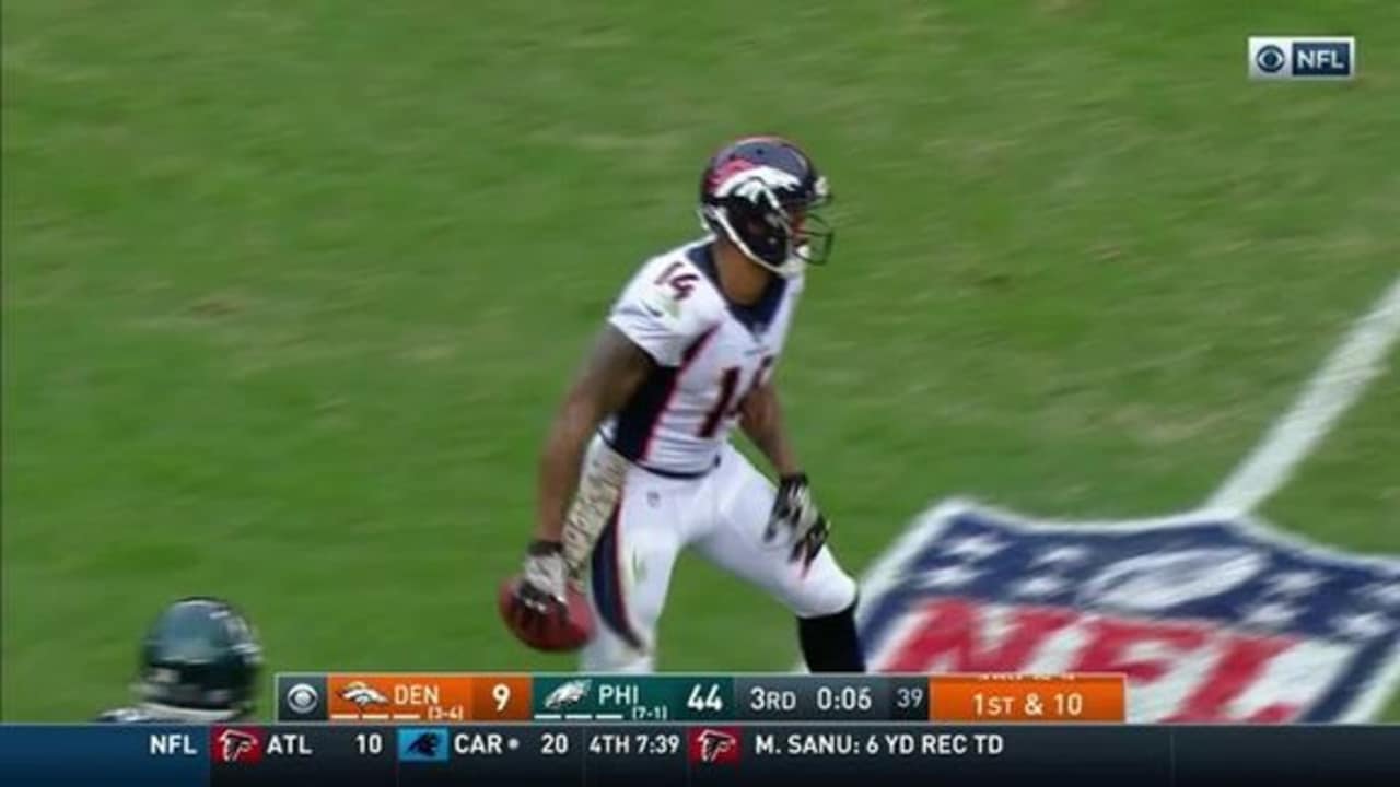 Cody Latimer leaps for 32-yard catch