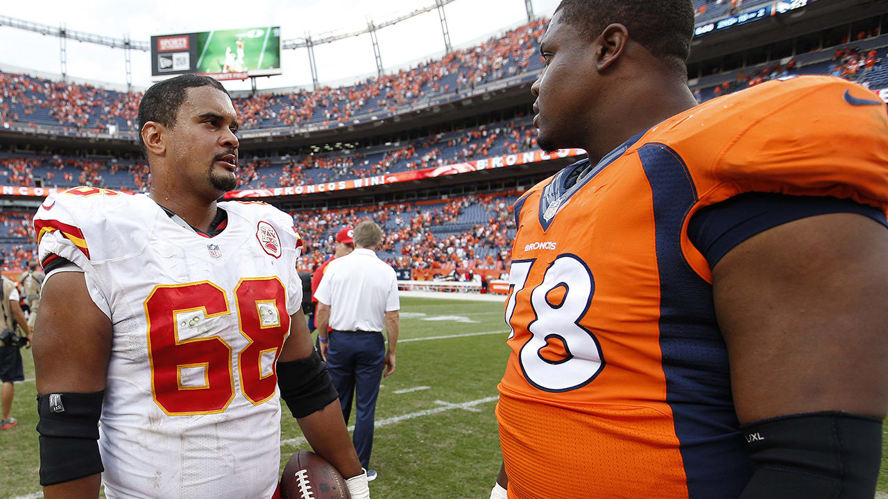 What It Means: Ryan Harris returns to Broncos