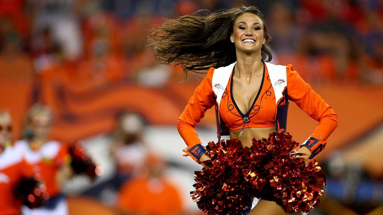 Cheerleader spotlight: DBC Nikki