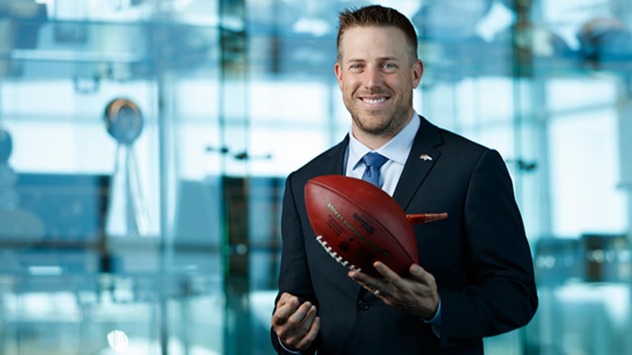 QB Case Keenum set to accept 'Uncommon Award'