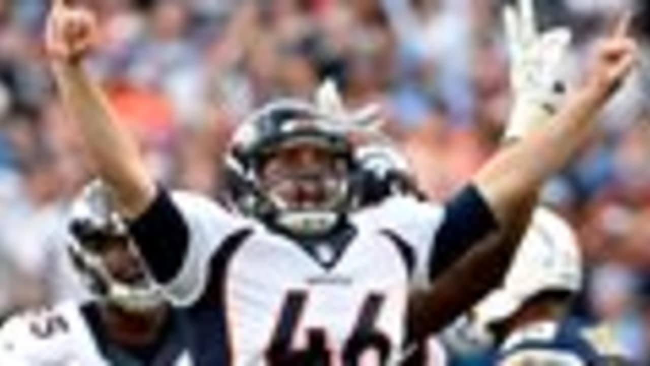 Aaron Brewer re-signs with Broncos