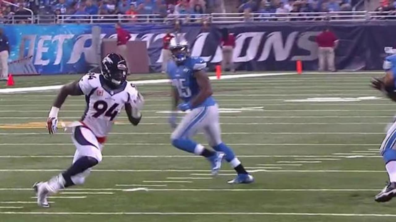 OLB DeMarcus Ware sacks Matthew Stafford
