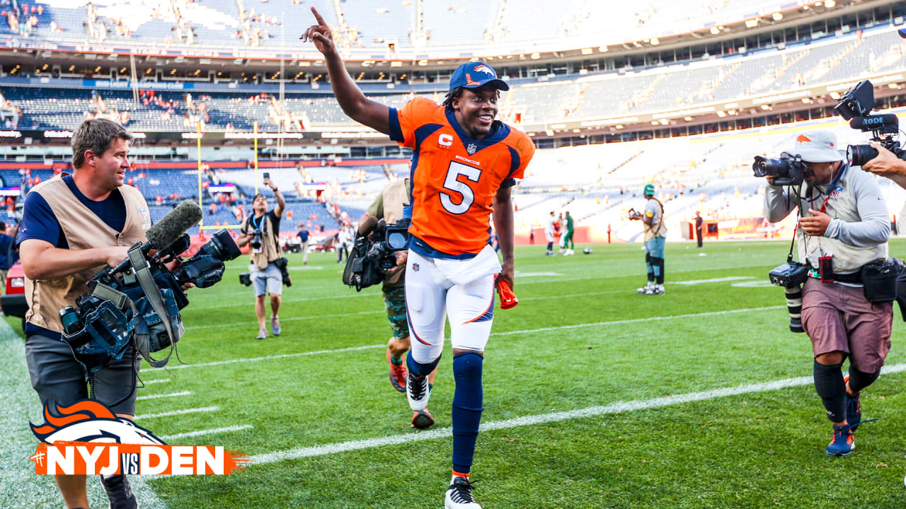 Photos: Inside the Broncos' postgame celebration after beating the Jets