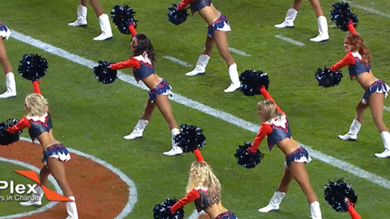 Cheerleaders Perform