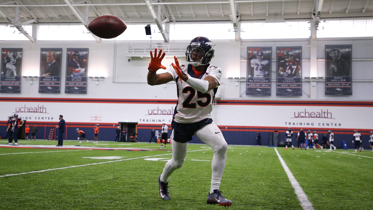 Chris Harris Jr. returns to Broncos practice