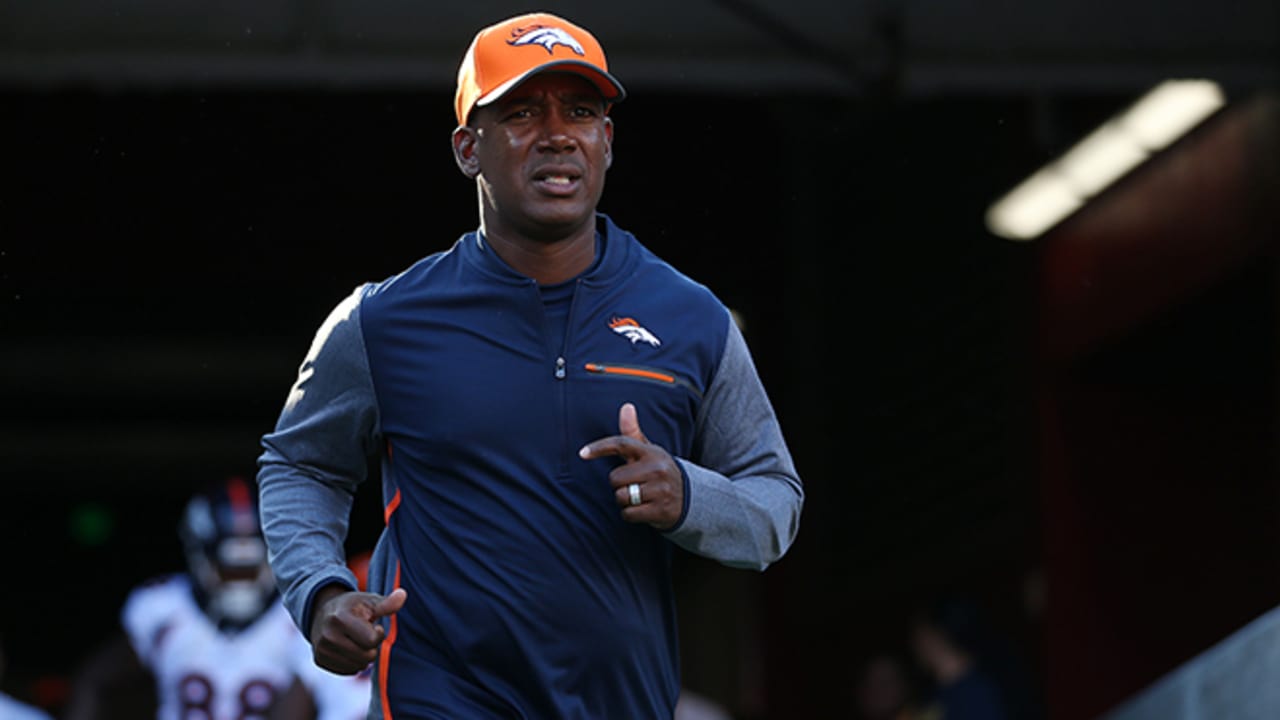 Under the Headset: Wide Receivers Coach Tyke Tolbert