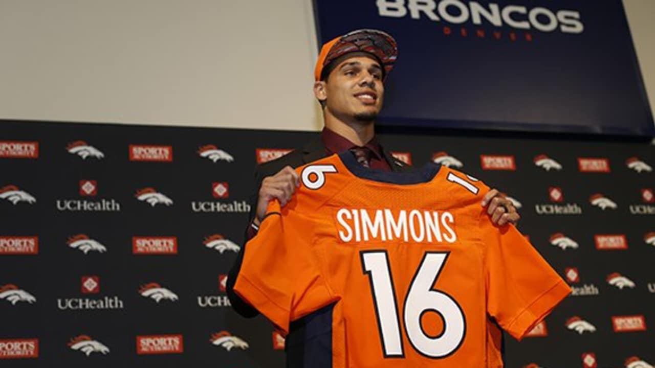 Simmons anxious to learn from NFL's best defense
