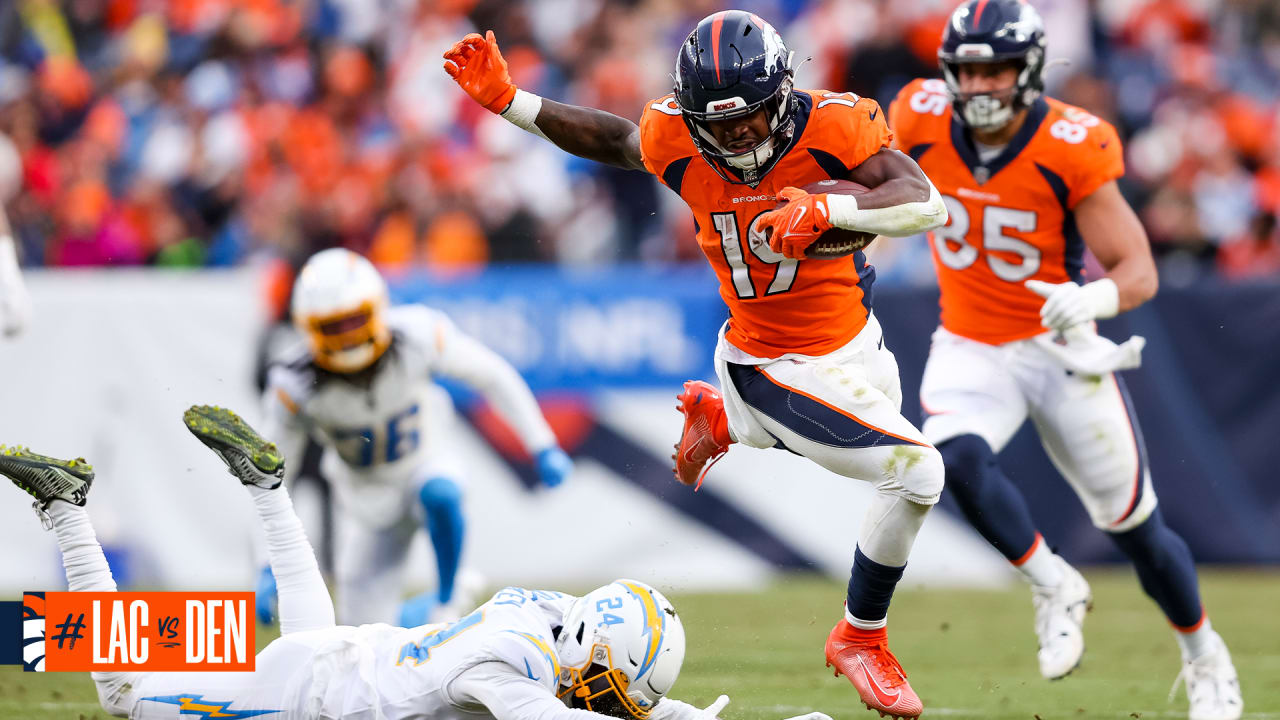 Chase Edmonds sprints past Chargers for a 23-yard gain | Broncos vs ...