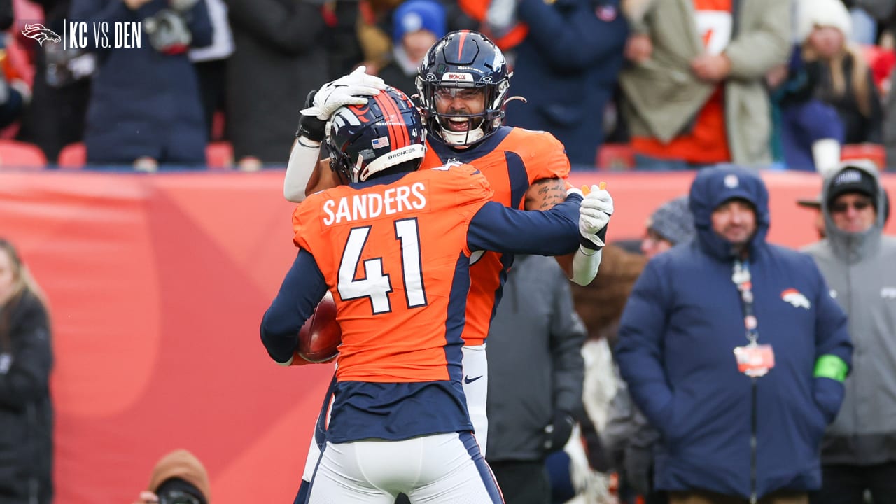 ILB Drew Sanders recovers Kansas City's muffed punt for Denver's third ...