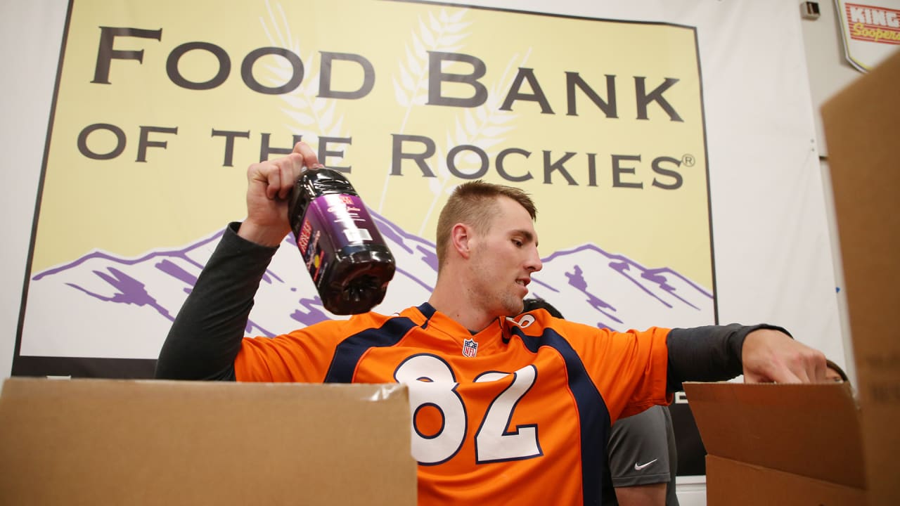 More than 500 volunteers celebrate NFL's 100th season with Denver Day ...