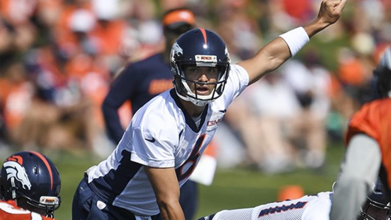 Sanchez looks 'sharp' on Day 1