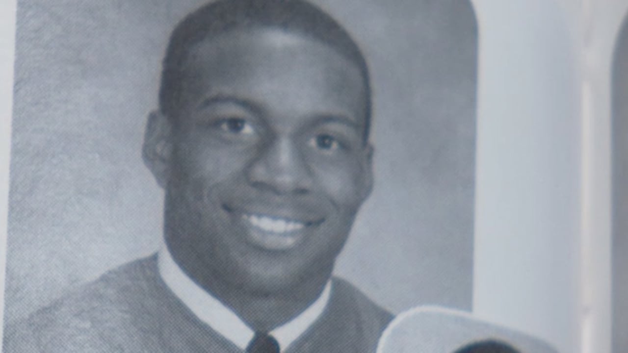 Small-town roots lead to NFL success for Sanders