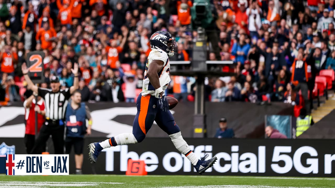 Melvin Gordon III rushes for a 1-yard touchdown | Broncos at Jaguars