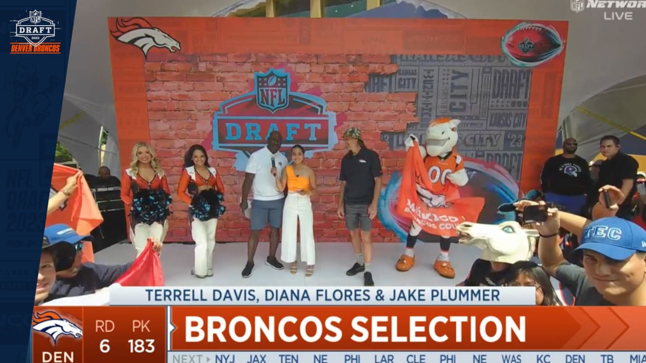 Terrell Davis, Jake Plummer and Diana Flores announce Broncos' draft ...
