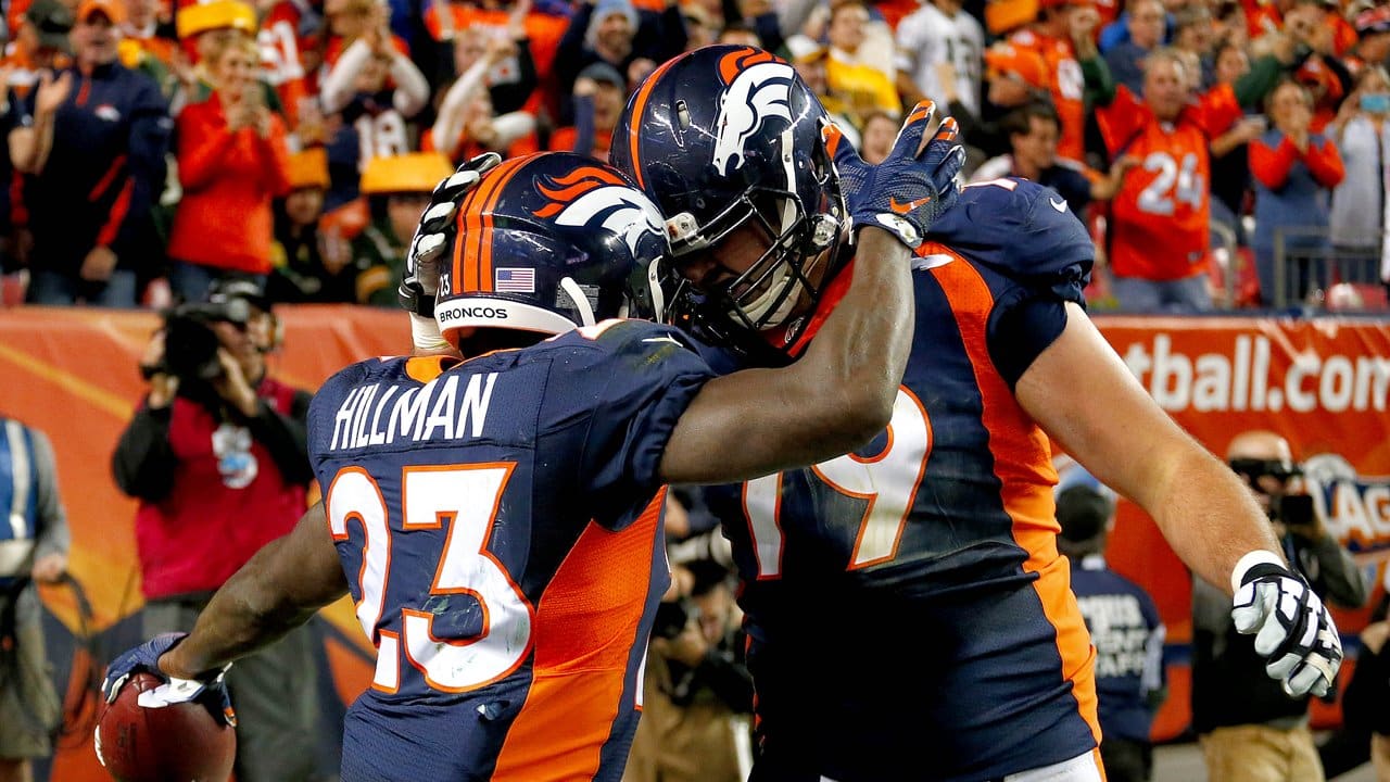 First half: Broncos score early