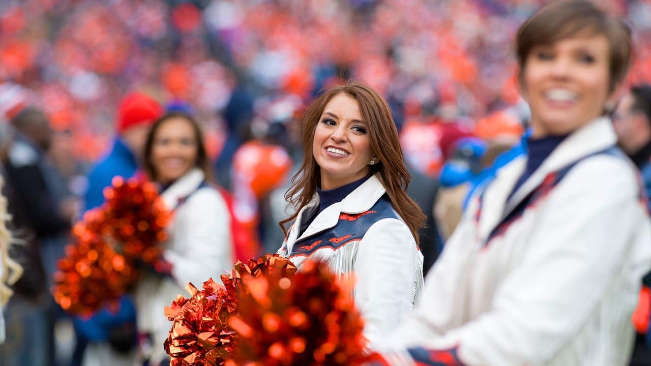 Cheerleader Photos: Broncos-Raiders