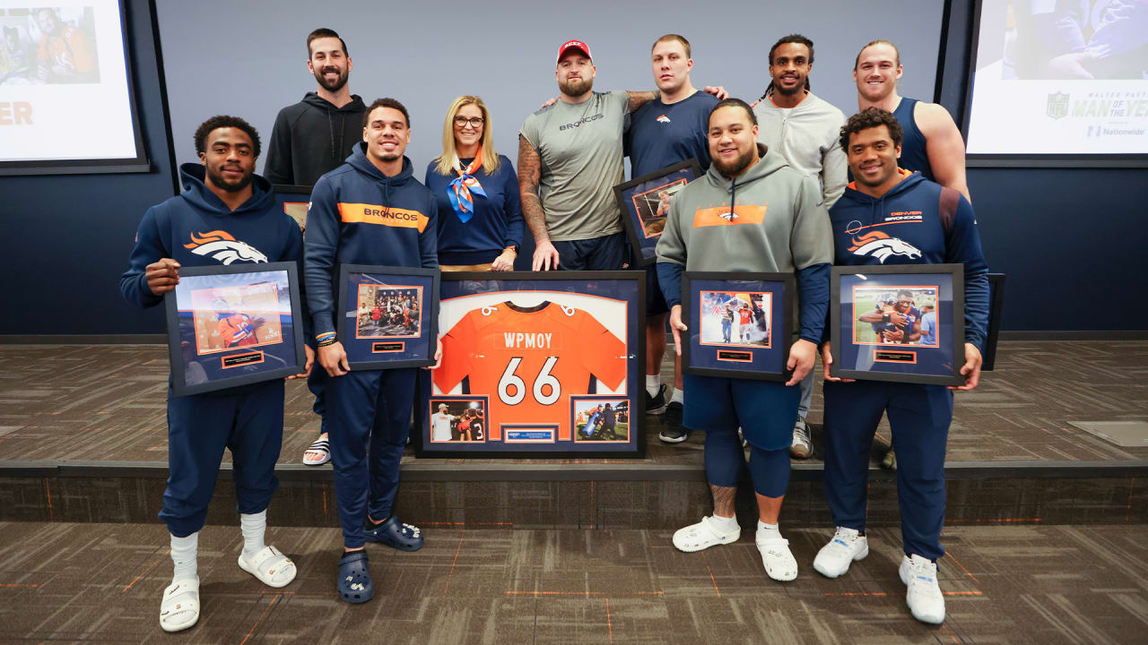 Broncos recognize 2022 Community Champion Award winners during Friday's ...