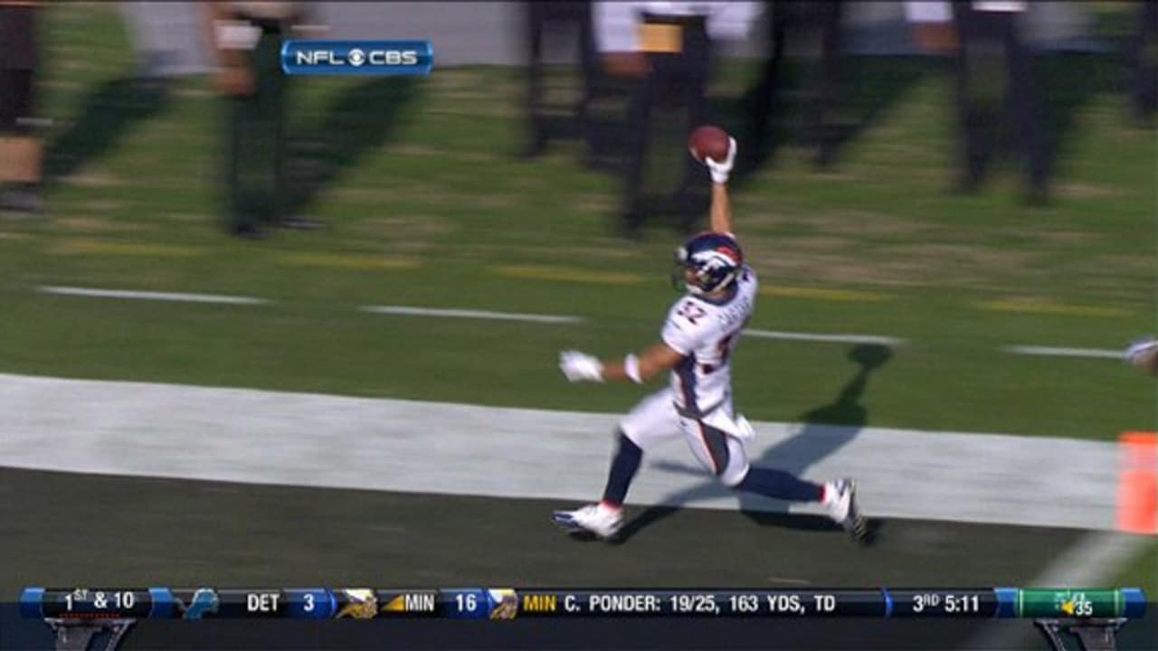 NFLN: Carter's INT Return TD