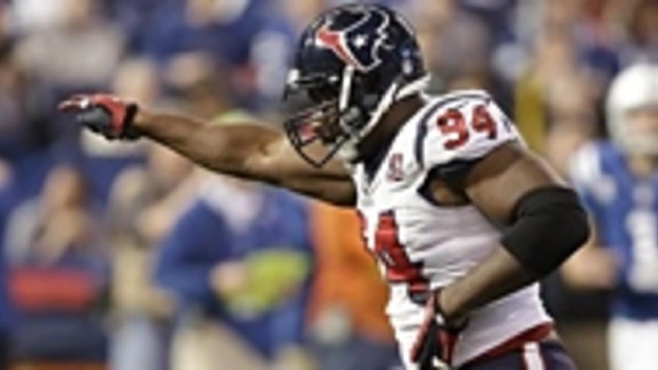 Antonio Smith's roles: nickel pass rush, leadership