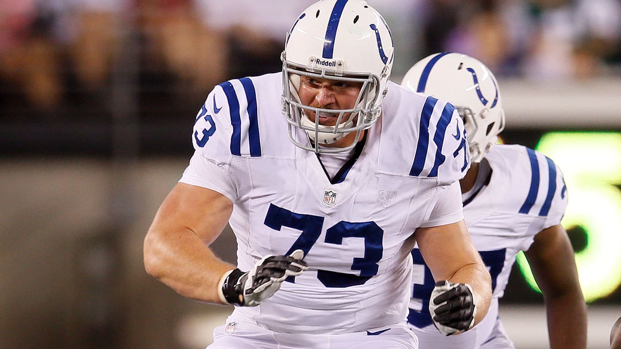 Broncos claim former Colts OT Matt Hall off waivers