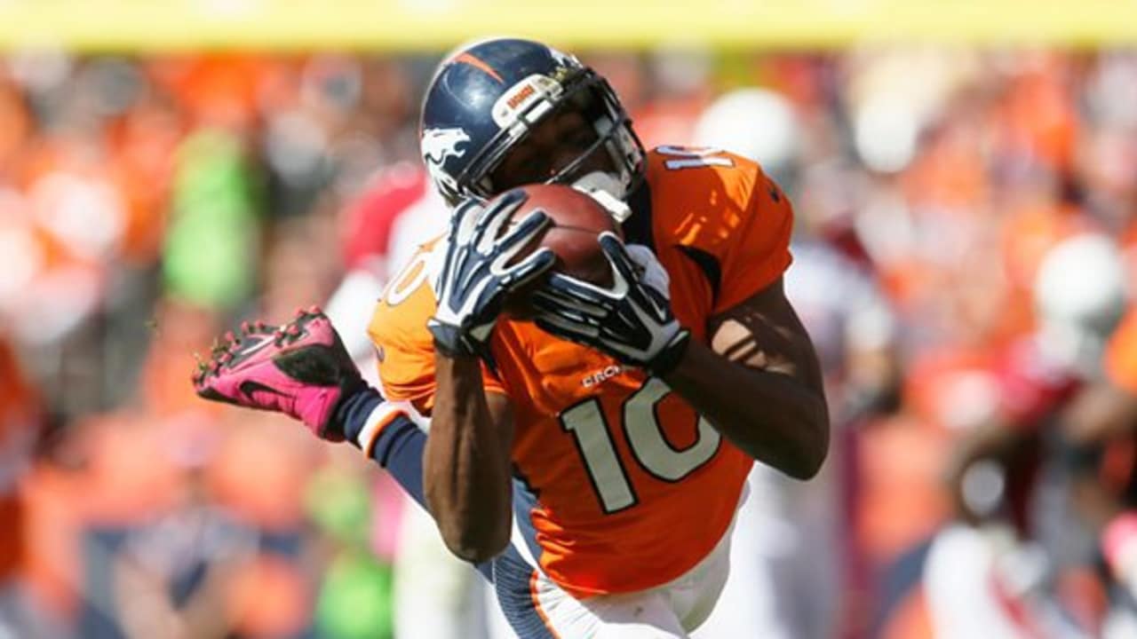 Sanders diving catch