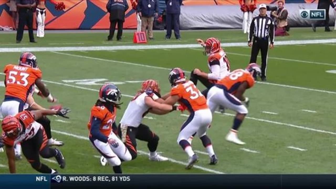 Barrett blocks punt for game's first turnover