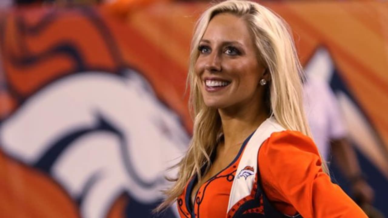 Cheerleader Profile: Hayley M.