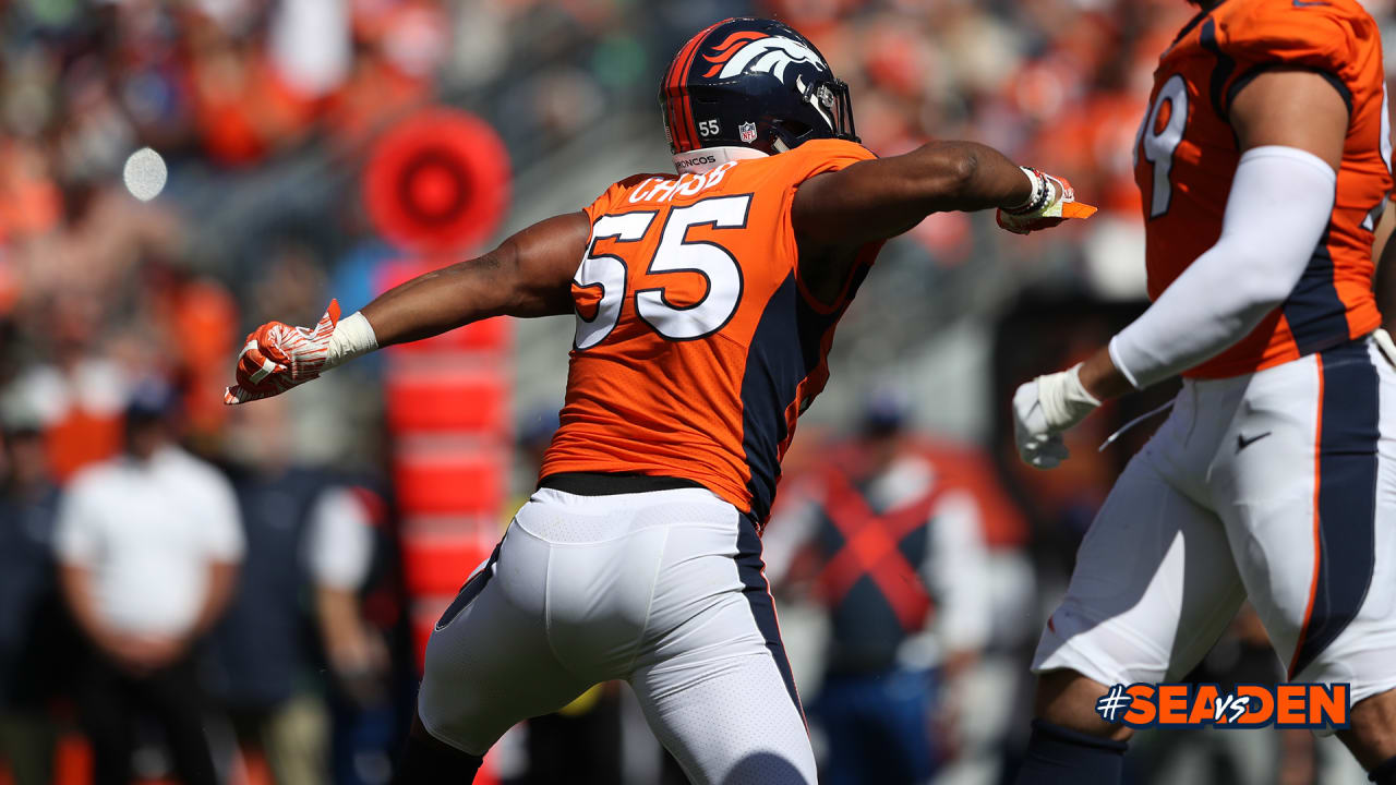 Denver sacks Russell Wilson on Broncos' first defensive play